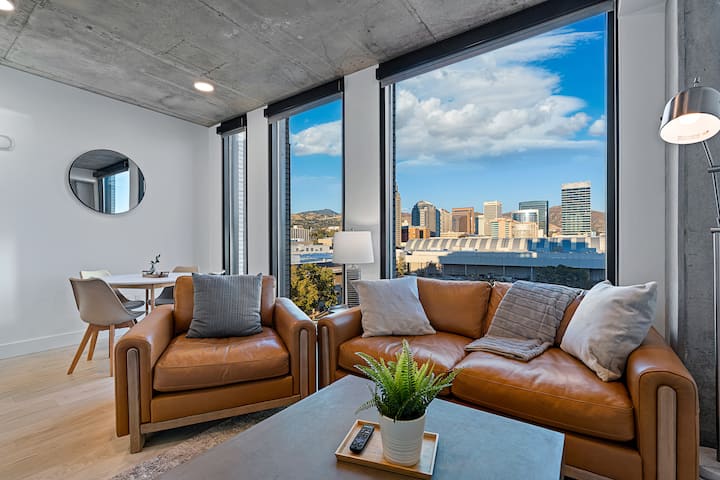 8th Fl. Amazing Views! Lux Design! Pool/gym/pkg! - Salt Lake City