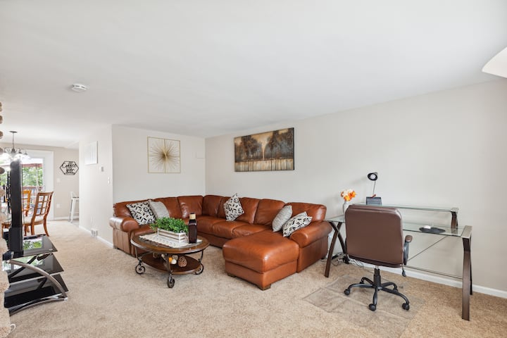 Charming Glenolden House Near Airport & Stadium - Chester