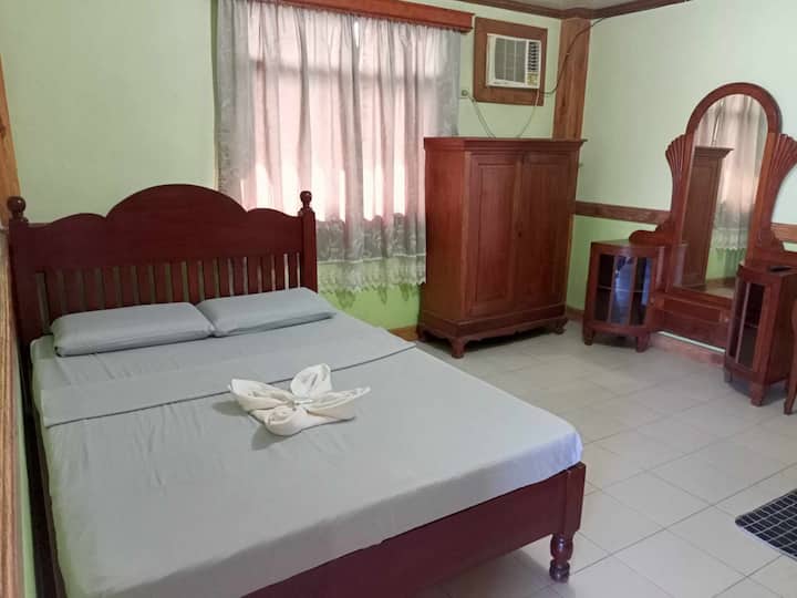 Regular Room In A Pension House - Nabua