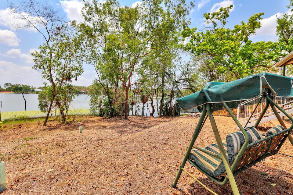 Lake Bennett Holiday Rentals & Homes - Northern Territory, Australia ...