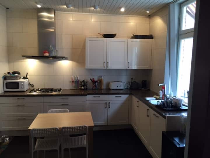 Furnished House With 5 Bedrooms - Brunssum
