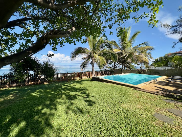 Aigue-marine - Villa Pieds Dans L'eau Avec Piscine - Saint-Gilles les Bains