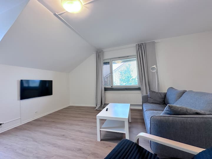 1301 Gamla Huddingev·newly Renovated 1 Br Topfloor - Stockholm
