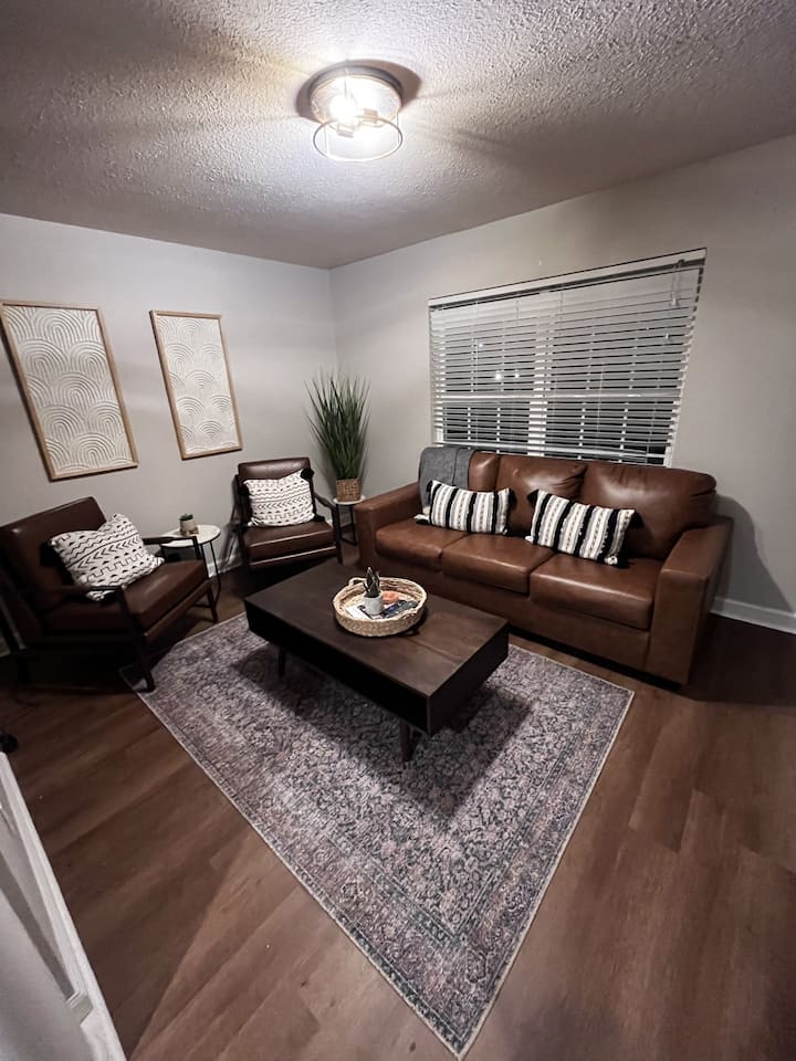 Oxford Condo~walk To Campus~the Grove~starbucks! - University of Mississippi, University