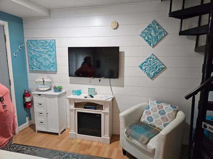Vintage Retro Retreat Escape To Downtown Saugatuck - Saugatuck, MI