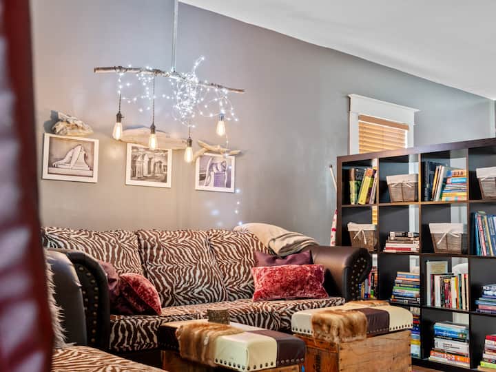 Niagara Wine Country Art House | Hot Tub | 2 Ppl - St. Catharines