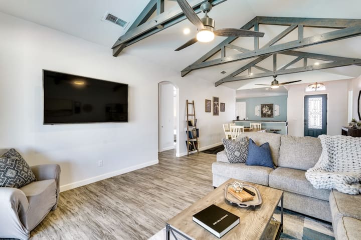 Sun-kissed Paradise With Pool! - Lake Havasu City