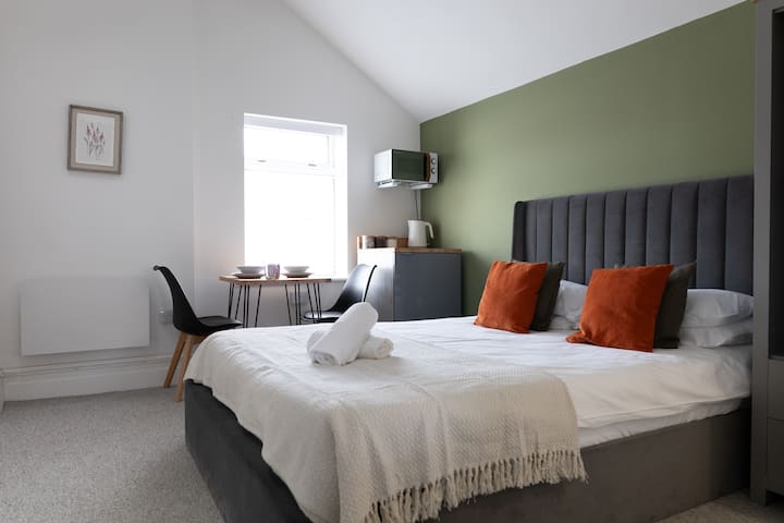 Bay City Studio Apartments In Cardiff - Cardiff