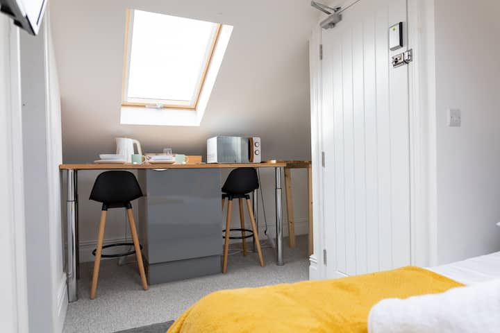 Bay City Studio Apartments In Cardiff - 카디프