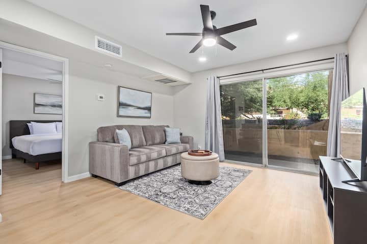 Pristine 1 Bd Old Town Condo - Scottsdale, AZ
