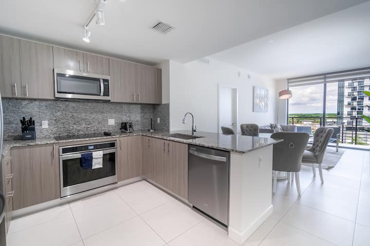 Apartment A In Doral - Doral, FL