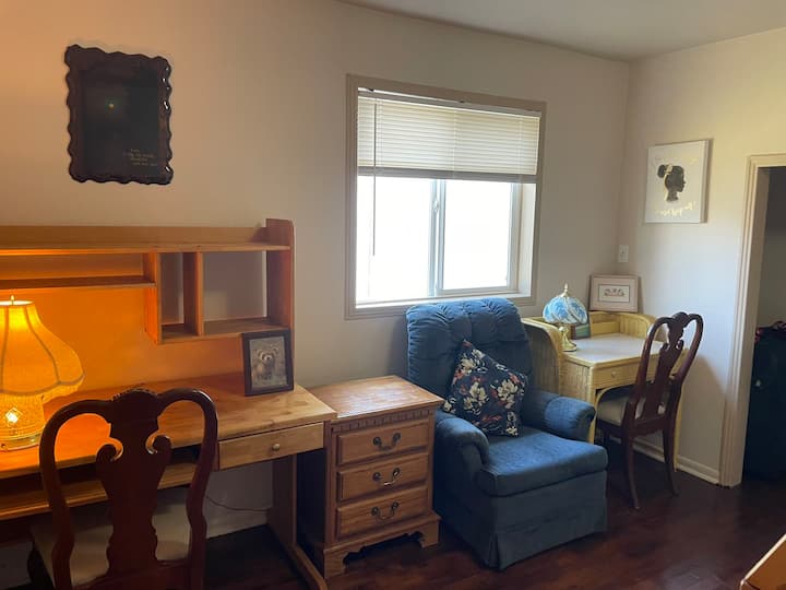 Private, Cozy Suite Rm C - Crescent City