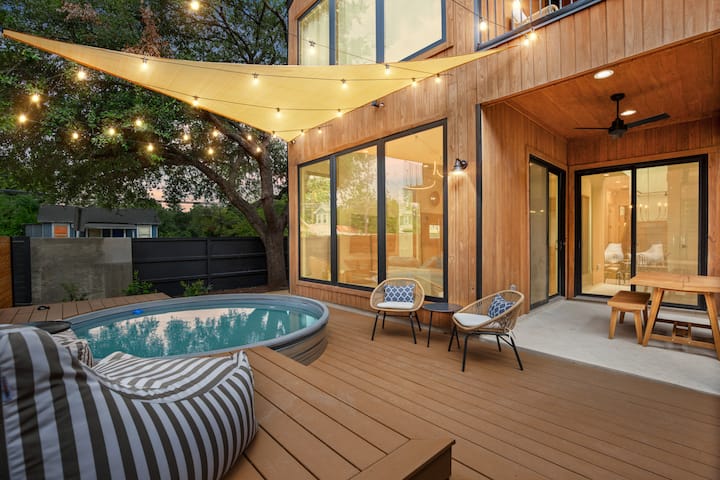 Secluded Luxury Home With Pool - The Marsian! - Austin, TX