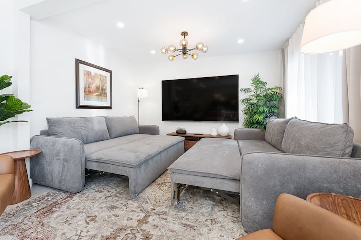Luxury Poco Accommodation - Coquitlam