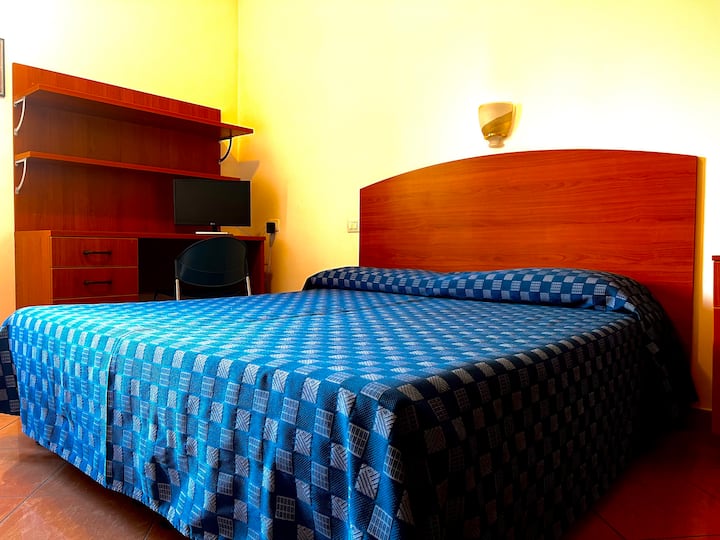 Nr Viterbo Hotels - Tripla Matrimoniale + Singolo - Viterbo