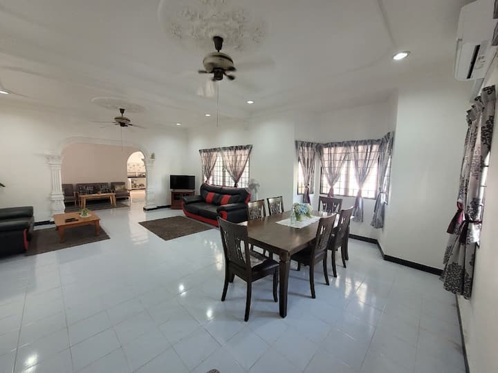Homestay Melor Serendah - Serendah