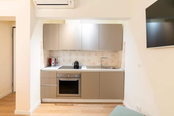 6 Guests, 3 Bedrooms, Canal View. Not To Be Missed - Venecia