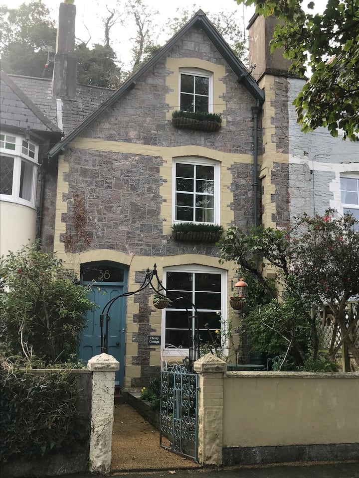 Cherry Cottage - A Victorian Gem - Torquay