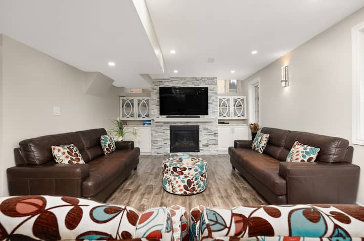 Walk-out Basement With Private Entrance - Caledon, ON, Canada