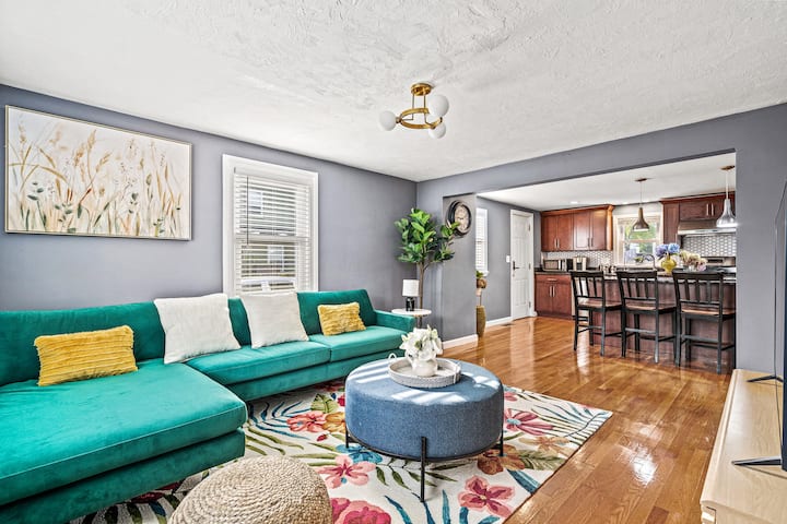3br1.5ba Retreat - Near Airport - Nahant, MA