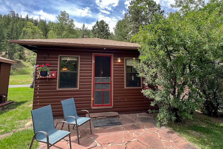 River Castle 4 - Cabin On Fall River - Estes Park, CO