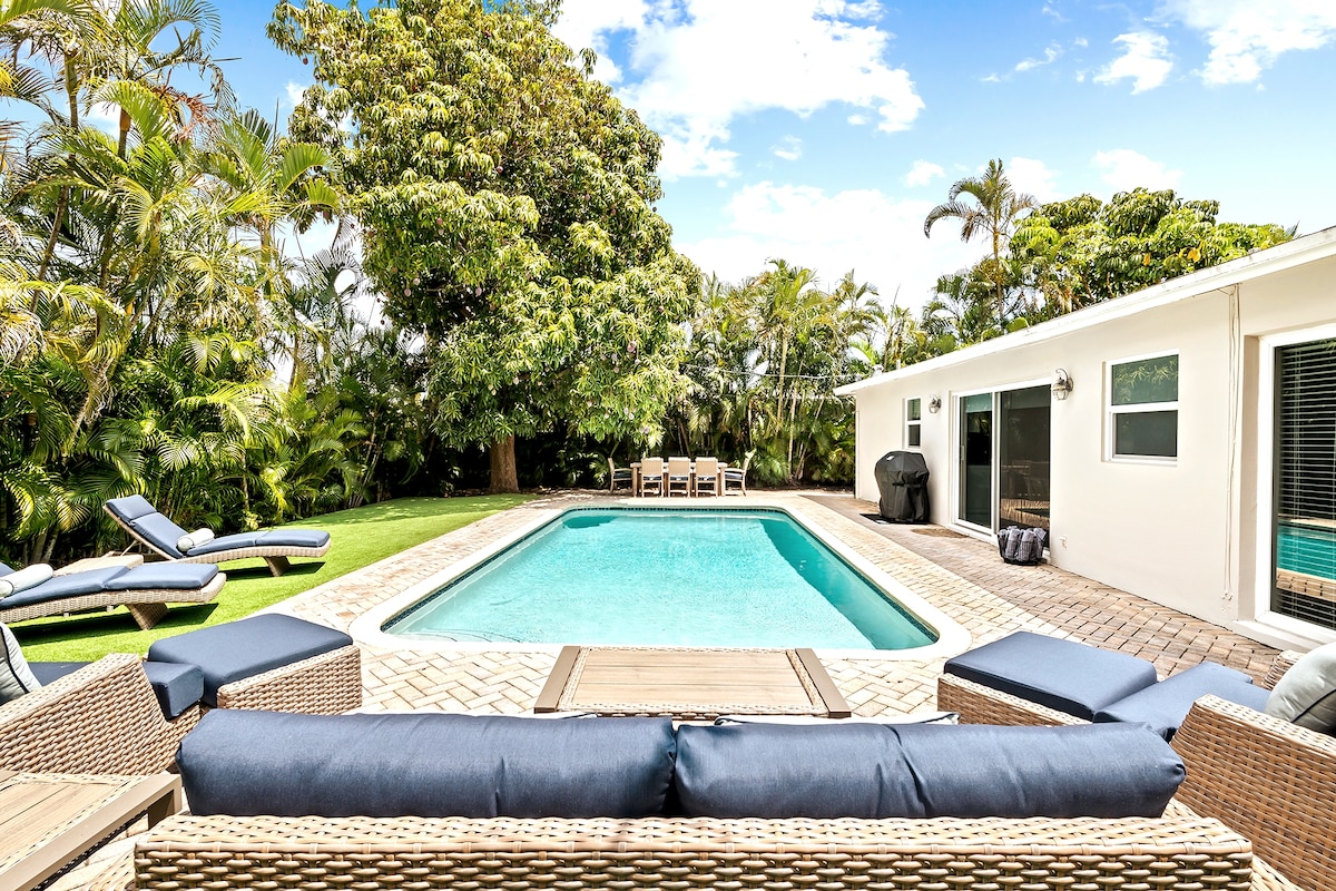 Oasis moderne avec piscine chauffée et grill, à 4 min de la plage ...