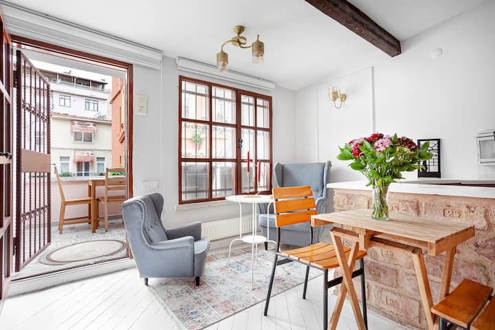 Stylish Hstorcal Hous 5br-3ba/galata Port-istiklal - Istanbul