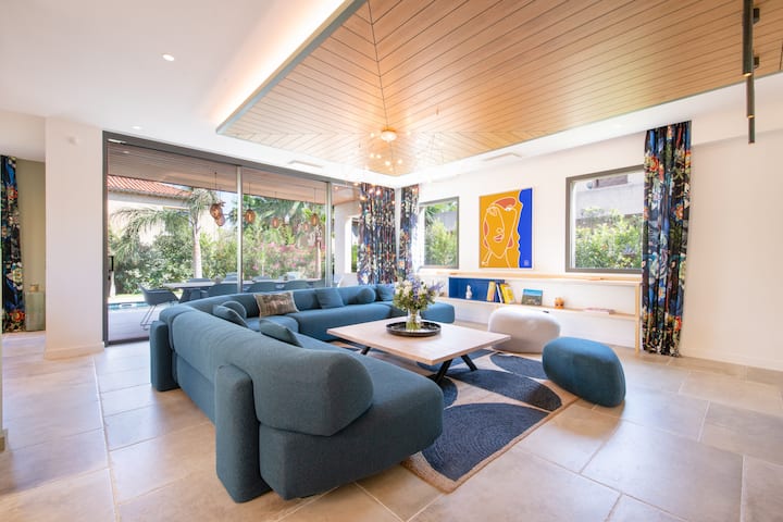 Villa Au Cœur Du Village De St Tropez (Les Carles) - Saint-Tropez