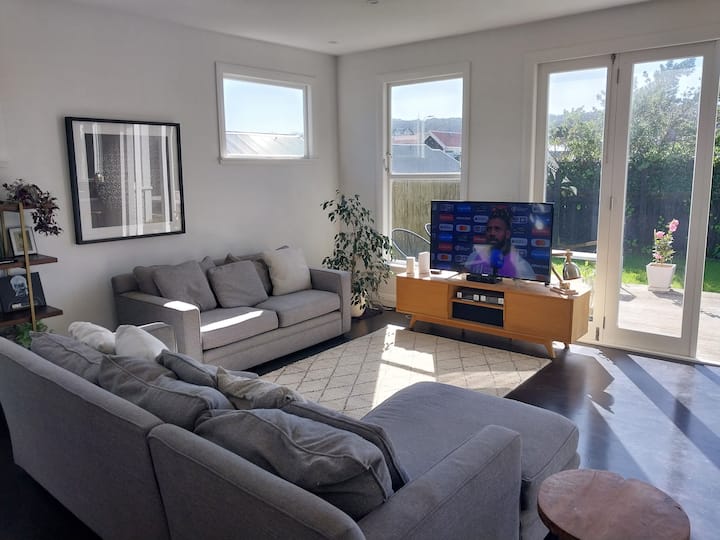 3 Bedroom -Victorian Suburban Getaway - Northland