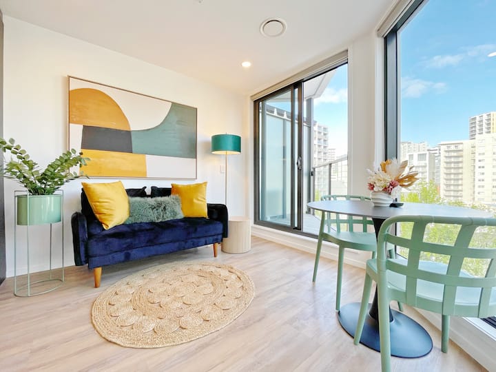 Parkside Elegance 1br On Queen St Vs Pool & Gym - Auckland
