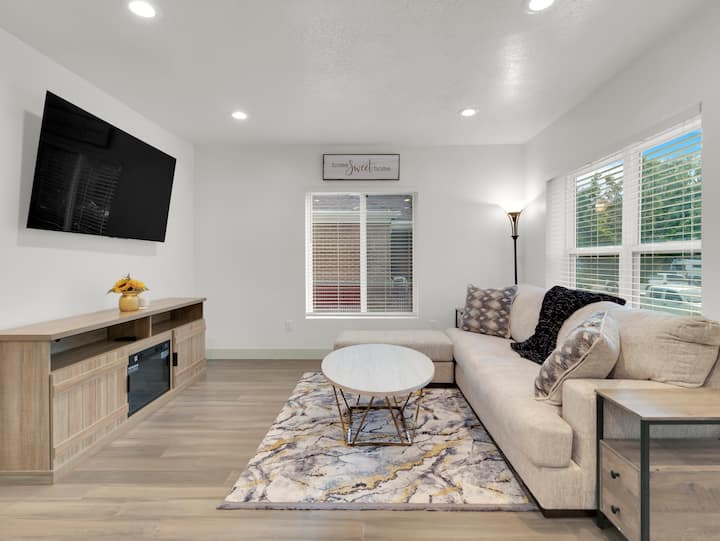 Sugarhouse - New|clean|modern|comfy - Entire House - Salt Lake City, UT