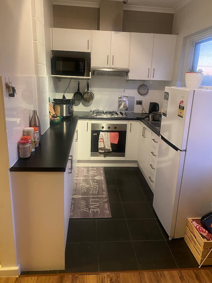 Fully Furnished Unit Close To Adelaide Cbd - Stirling