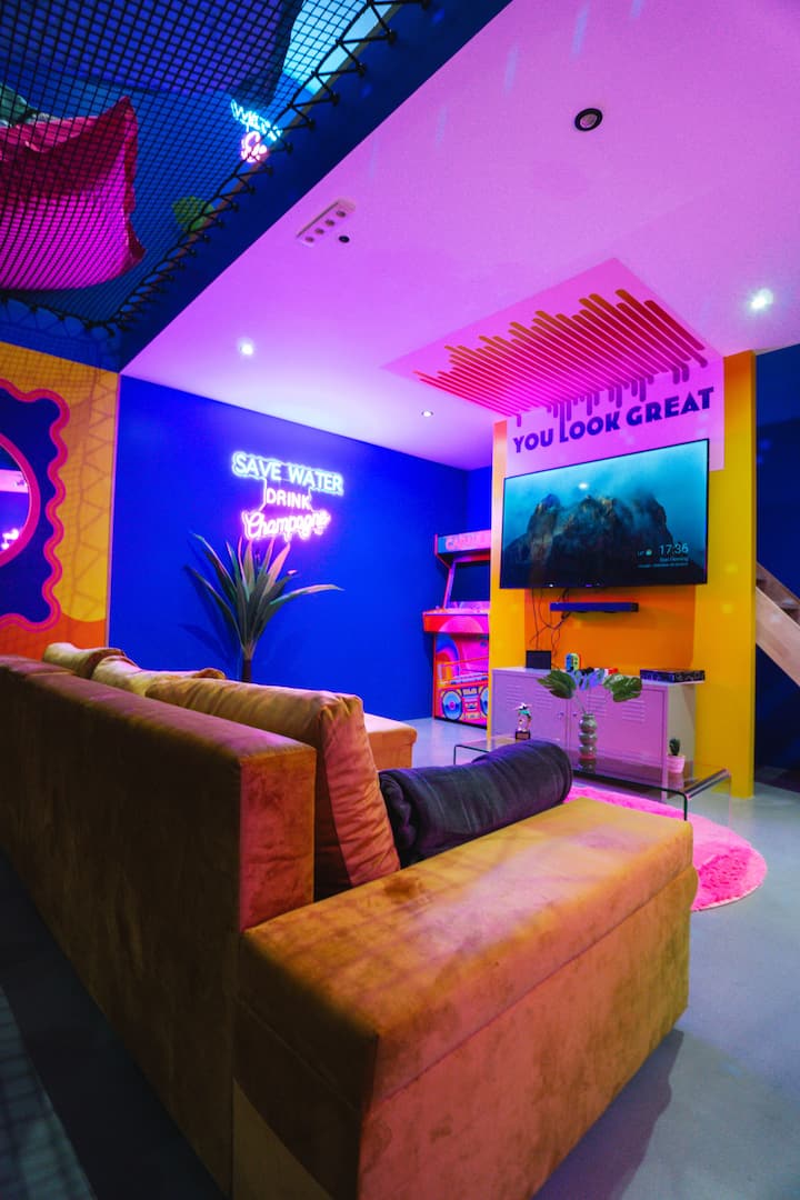 Capsule Boogie-woogie *Jacuzzi-sauna-billard-jeux* - Seneffe