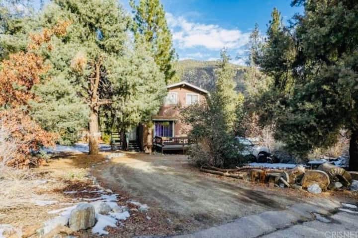 Cozy Cabin nestled in the Snow Capped Mountains - Cabins for Rent in ...