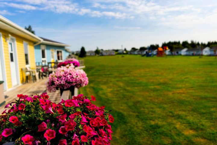 Sundance Cottages Two-bedroom Deluxe Cottage - Prince Edward Island