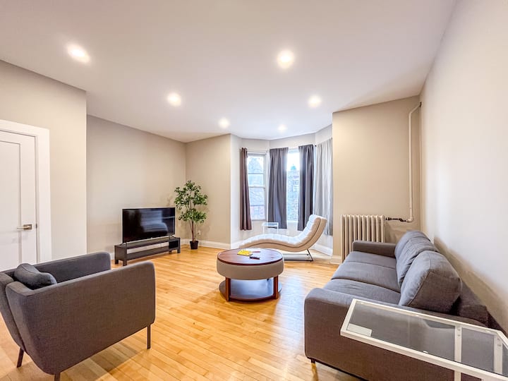 Delightful 4br - Mile End - モントリオール