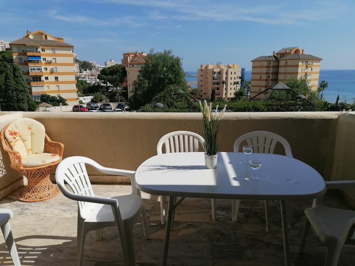 Joli Studio Face à La Mer, Parking, Piscines - Benalmádena