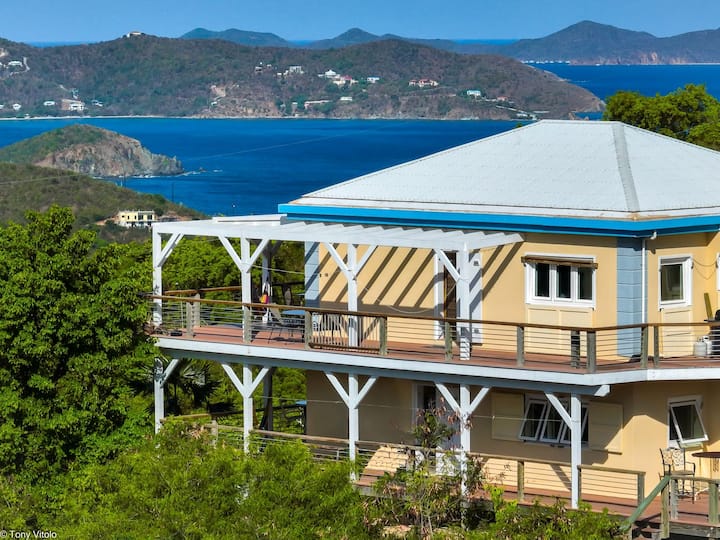 Sunnyside Villa- Downstairs (Sleeps 4) - East End