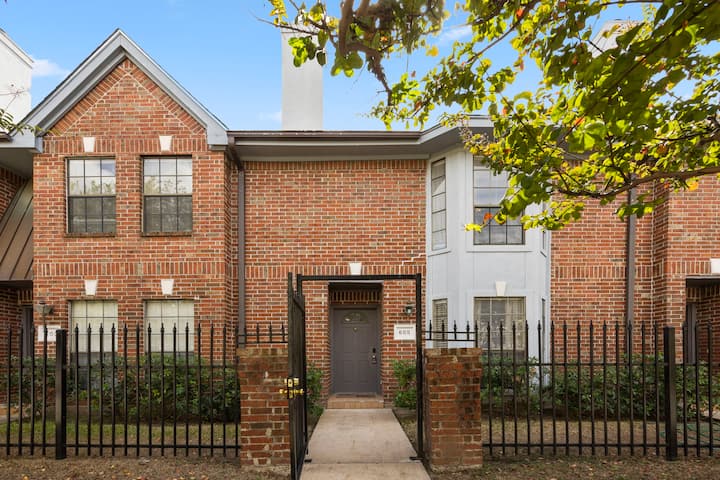 Montrose Walk To 50+ Restaurants 1mile 2 Downtown - Houston, TX