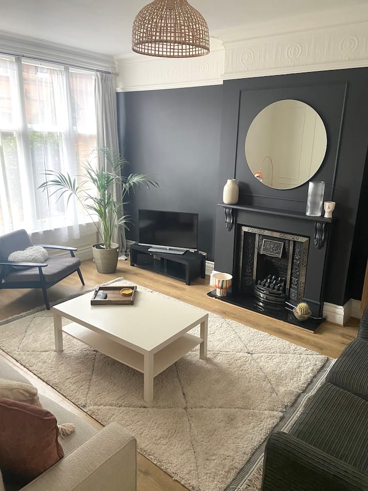 Chic 1-bed Flat – Prime Location - Leicester