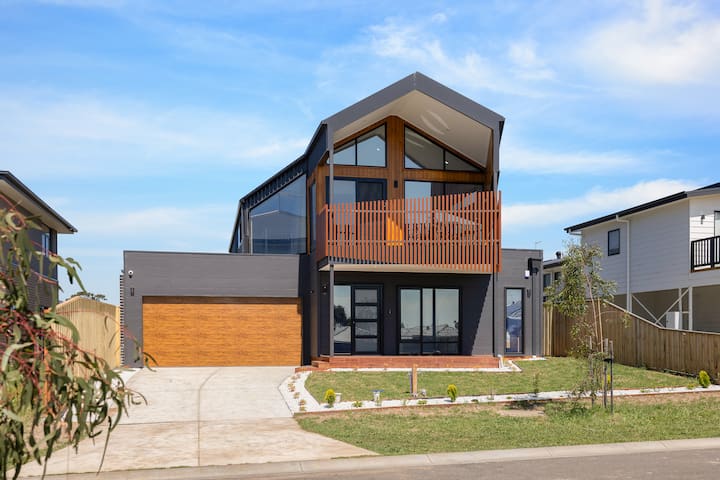 Island Family Retreat By Ready Set Stay - Phillip Island