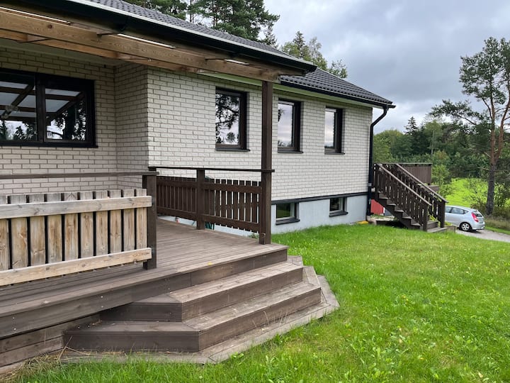 En Villa Mitt I Naturen Boarea 119, Biarea 128 Kvm - Norrtälje