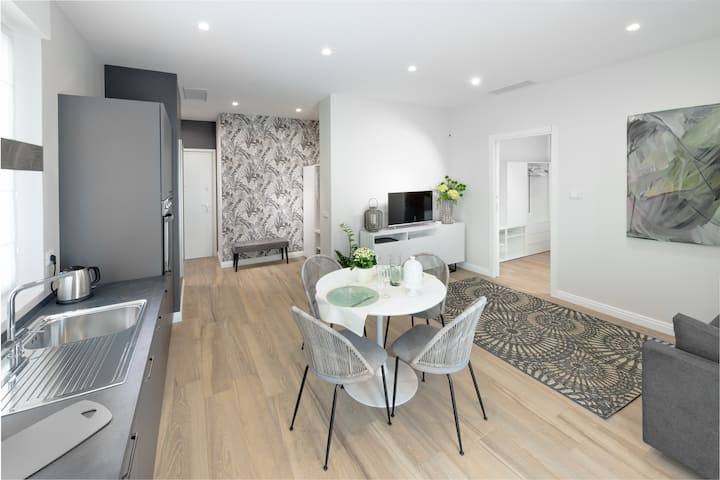 Civico8a_suite - Center Of Alba - Free Parking - Alba