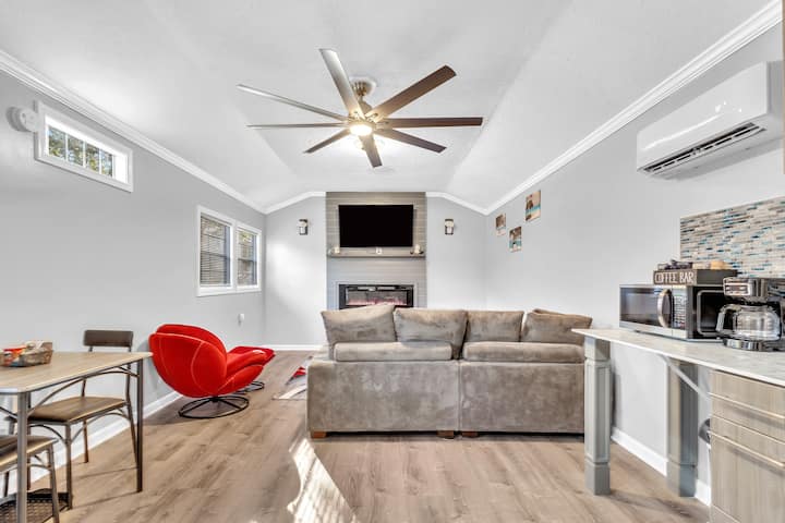 Spacious King Suite- Mins From Downtown - Athens, GA