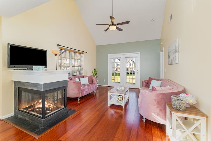 Townhouse Near The Airport - Greensboro, NC