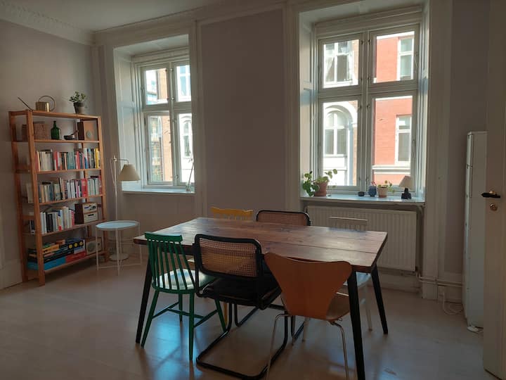 Cozy And Colorful Apartment - Copenhagen