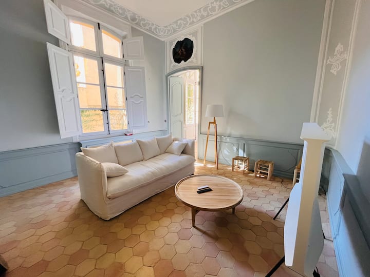 Très Bel Appartement Avec Jardin En Plein Centre - Gardanne