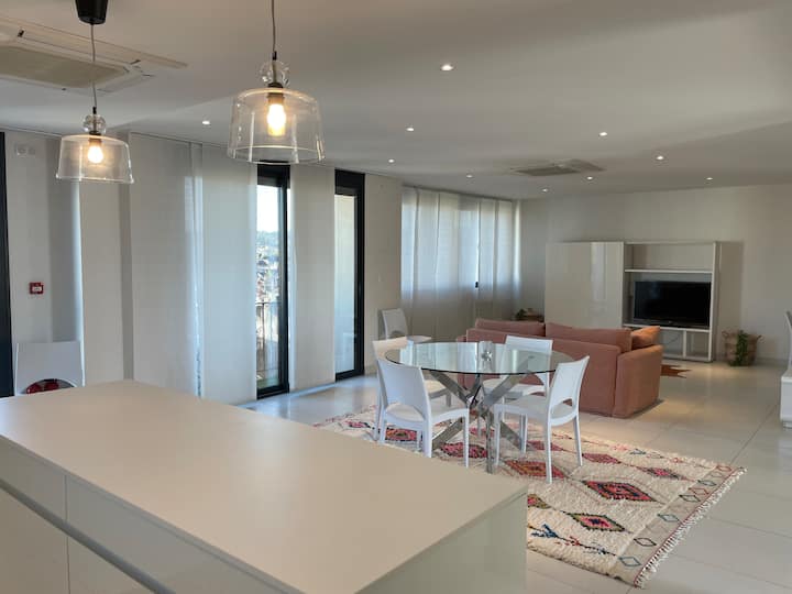 Appart Au 7 éTage Avec Roof Top, Terrasse 100 M2 - Brive-la-Gaillarde