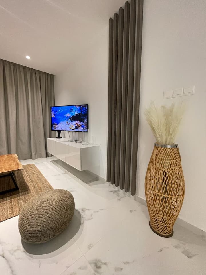 Luxury 2-bedroom Apartment D12 - Paphos