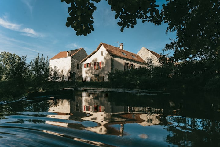 Moulin Saint Jacques, Gîte Pour 6 Au Calme - Semur-en-Auxois